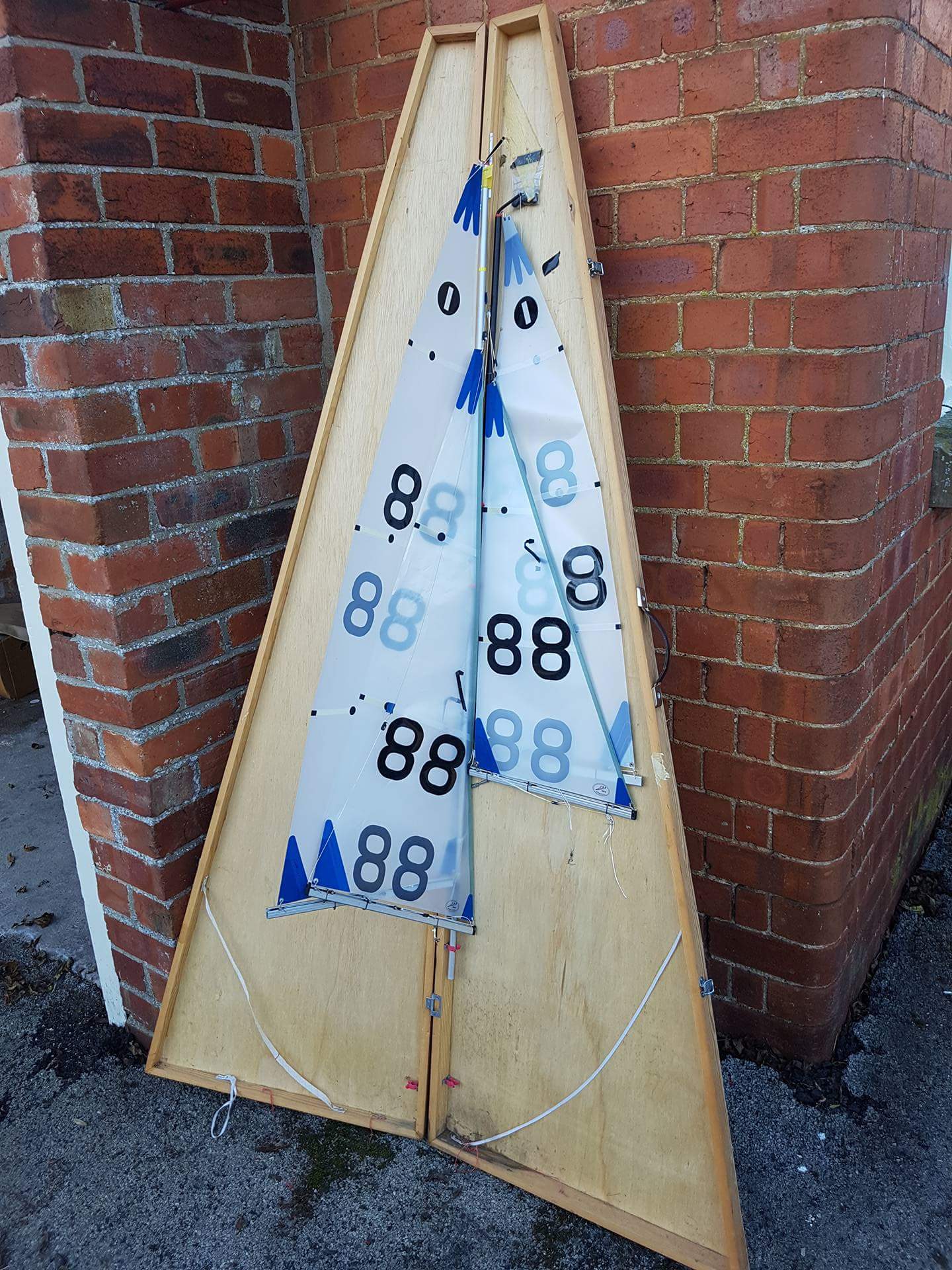 graham-allens-stealth-sail-box « Lincoln Radio Sailing Club